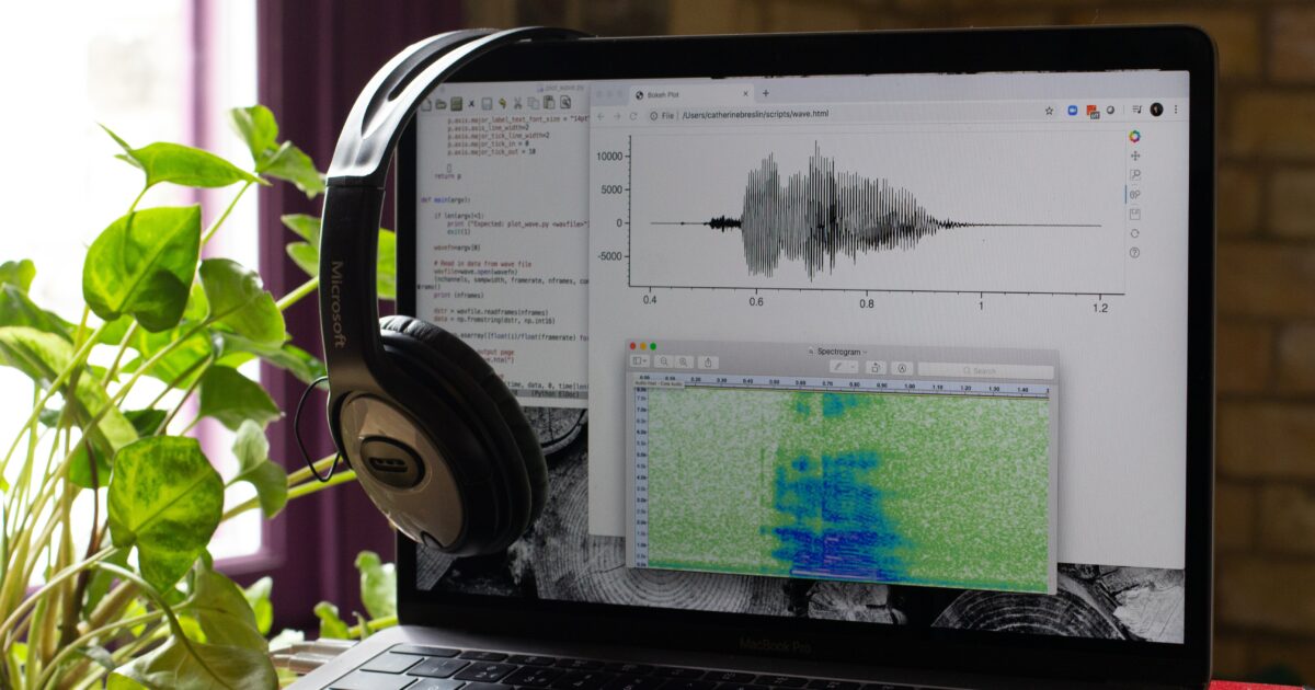 The History of Data-Driven Audio Visuals - SYQEL